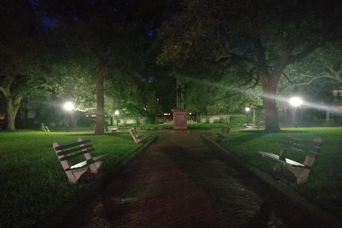 Charleston's Pleasing Terrors Night-Time Walking Ghost Tour - Why This Tour Works