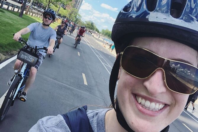 Chicago Adventure Pass: Bike, Kayak and Swim - Exploring Chicago with the Outdoor Adventure Pass: Bike, Kayak, and Swim