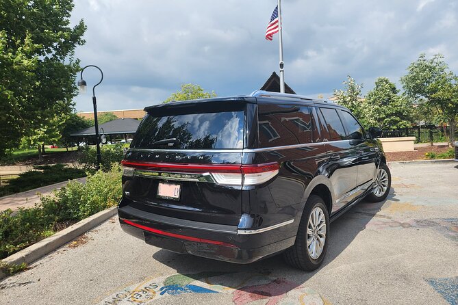 Chicago Airport Transfer: Chicago to O'Hare Airport in Luxury SUV - Why Choose This Airport Transfer Service?