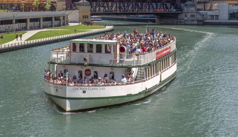 Chicago: Architecture Center Cruise on Chicago's First Lady - FAQs
