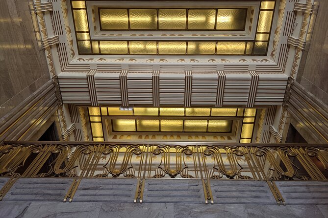 Chicago Architecture Walking Tour: Incredible Art Deco Interiors - An In-Depth Look at the Chicago Architecture Walking Tour