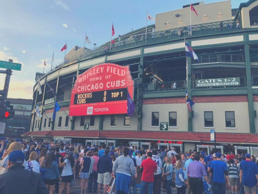 Chicago: Chicago Cubs Baseball Game Ticket at Wrigley Field - What You Can Expect from the Experience