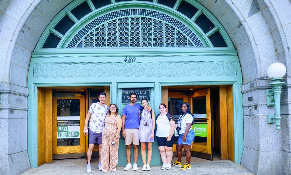 Chicago: Downtown TV and Movie Sites Walking Tour - A Closer Look at the Tour Experience  