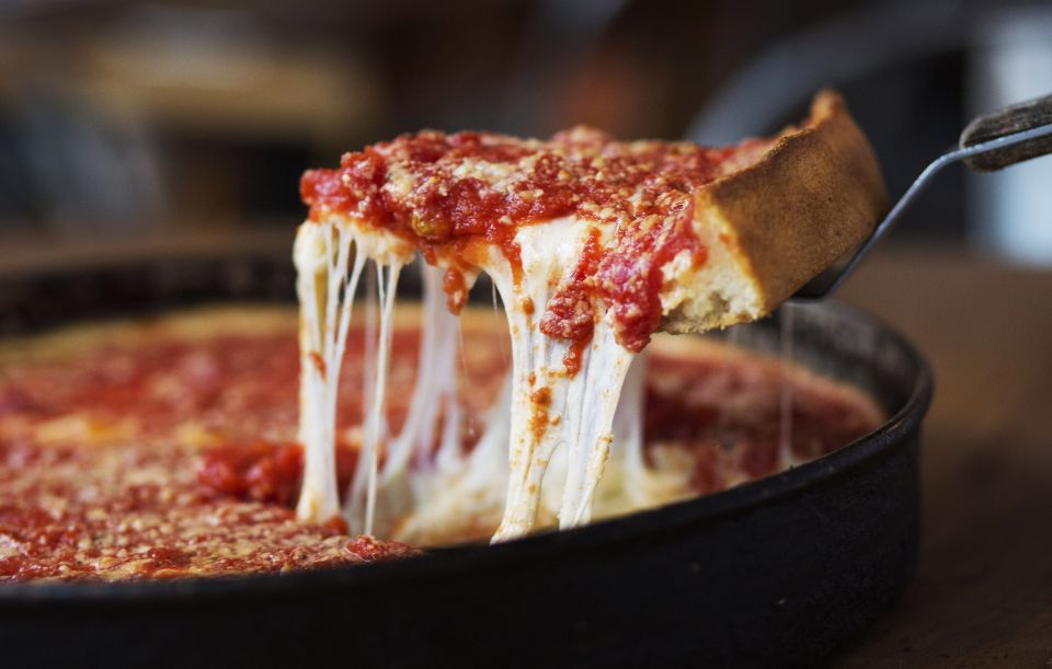 Chicago: Guided Holiday Walking Tour and Food Sampling - Practical Tips for Travelers
