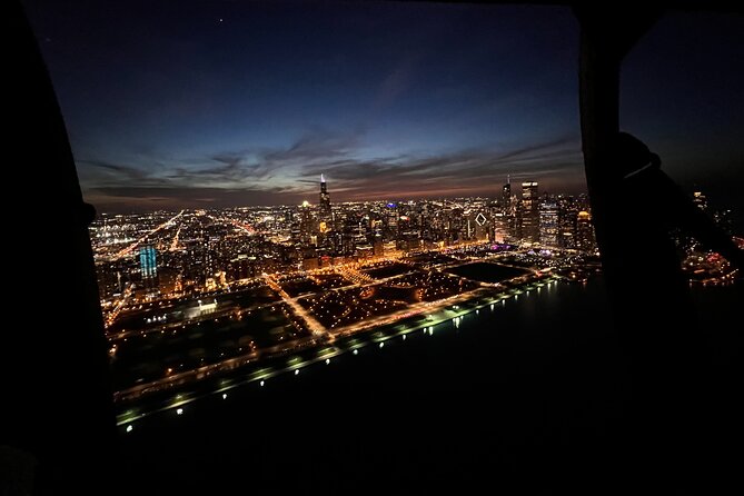 Chicago Helicopter 25-Mile Tour for up to Three Passengers - The Itinerary and What to Expect