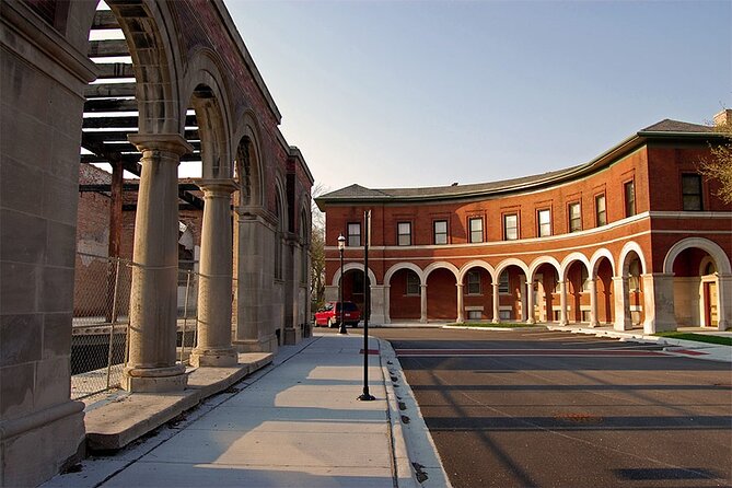 Chicago Historic Pullman Town Private Half-Day Walking Tour - Practical Considerations
