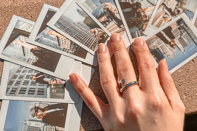 Chicago Insta Walk with Digital and Polaroid Photoshoot - Discovering Chicago through Your Lens