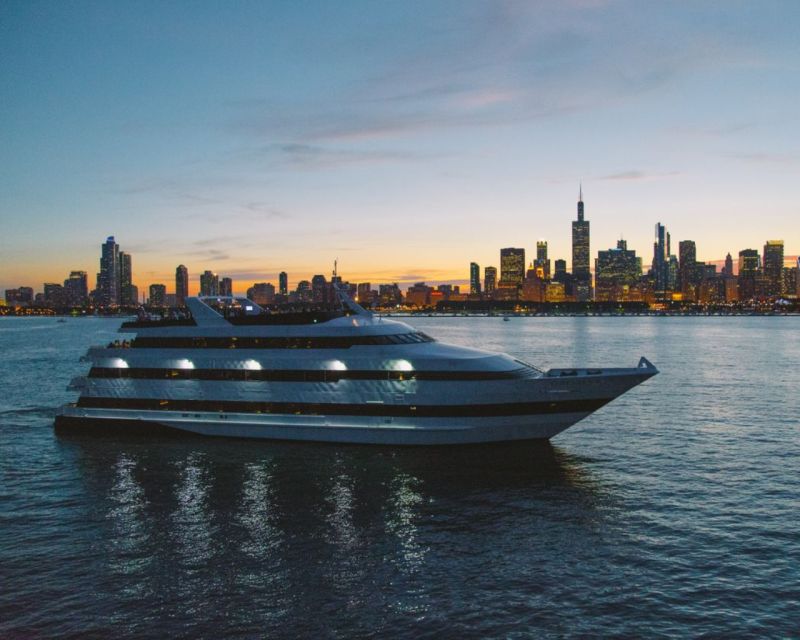 Chicago: Lake Michigan Lunch or Dinner Cruise - What to Expect from the Experience