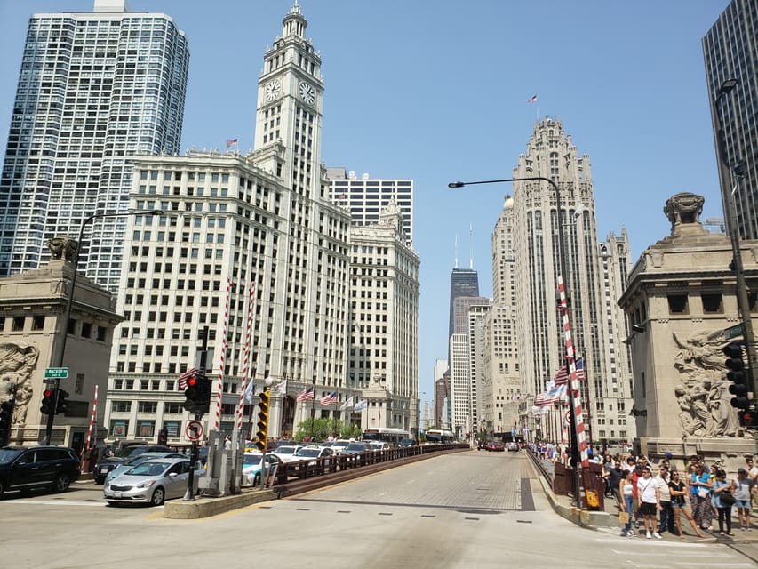 Chicago: Magnificent Mile Walking Tour - A Close Look at the Chicago: Magnificent Mile Walking Tour
