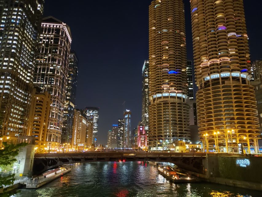 Chicago: Narrated River and Lake Cruise by Night - The Sights: Iconic Landmarks and Scenic Vistas