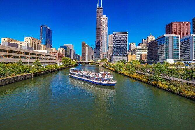 Chicago River Architecture Tour and Big Bus Hop-on Hop-off Tour - The Experience from a Traveler’s Perspective