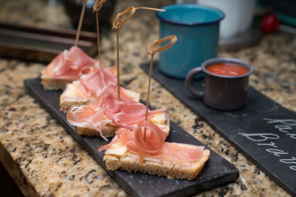 Chicago: Tapas & Flamenco Dinner in Ukrainian Village - Introduction to the Experience