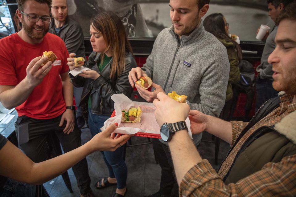 Chicago: The Ultimate Foodie Walking Tour with Tasty Stops - The Food and What It Tells You About Chicago