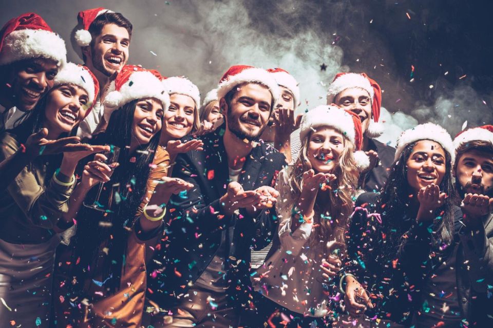 Chicagos Festive Lights: A Magical Christmas Journey - Practical Details: What You Need to Know