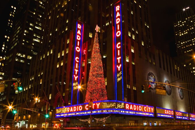 Christmas Holiday Lights NYC Sightseeing Tours with Special Gifts - Practical Details & Considerations