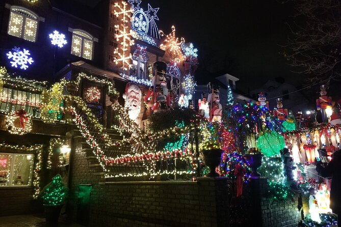 Christmas Lights Tour of Dyker Heights Brooklyn - FAQs