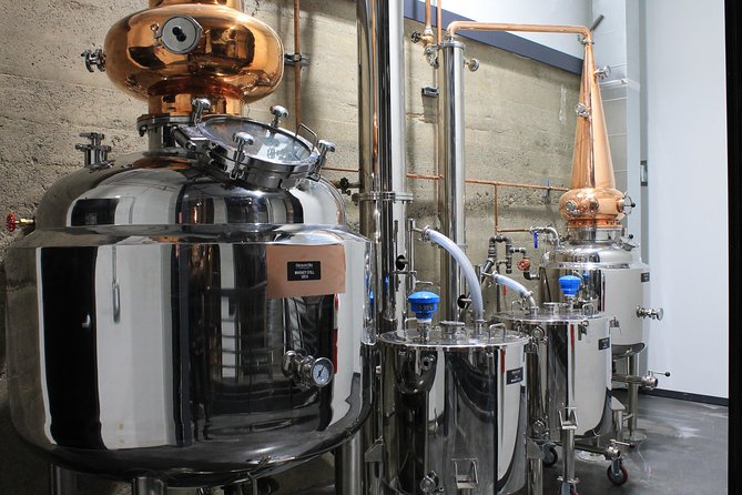 Chuckanut Bay Distillery Tour with 2 Mini Cocktails and Gift Glass - Who Will Love This Tour?