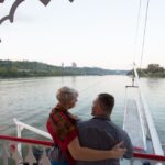Cincinnati: Ohio River Cruise with Buffet Dinner - Food and Beverage Experience