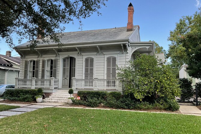 City Tour in French Historic Districts - What It Means for You