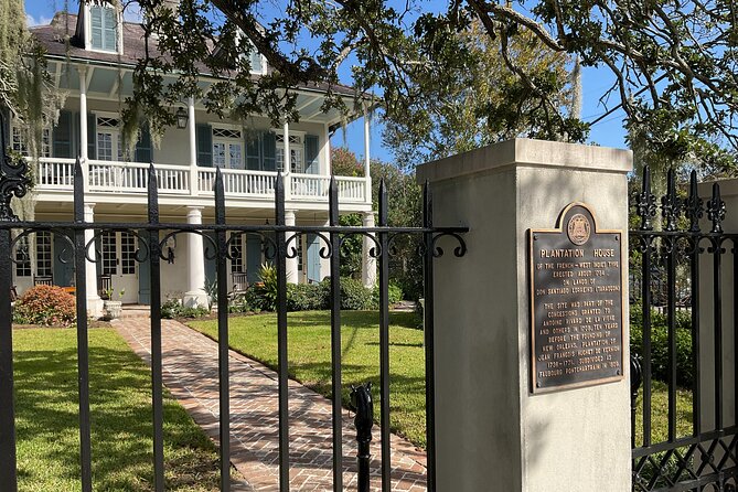 City Tour in French Historic Districts - FAQ