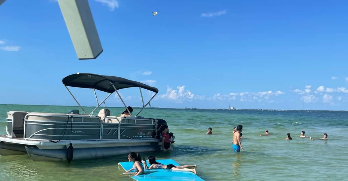 Clearwater: 4 Hour Private Pontoon Boat Rental with Captain - Wildlife Watching