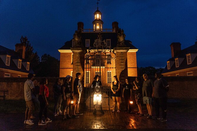 Colonial Ghosts Haunted Williamsburg Night Tour w/ Add-on Options - Guides, Stories, and Atmosphere