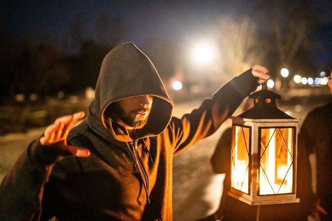Colonial Williamsburg Dead of Night Ghost Hunt with Equipment - Who Should Consider This Tour?
