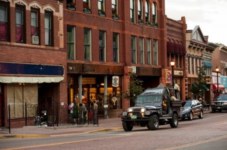 Colorado Springs: Garden of the Gods and Foothills Jeep Tour - Who Should Book This Tour?