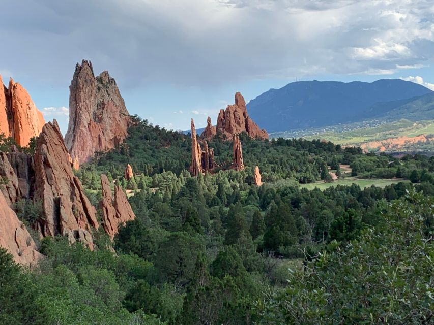 Colorado Springs: Garden of the Gods Luxury Jeep Tour - What Makes This Tour Stand Out