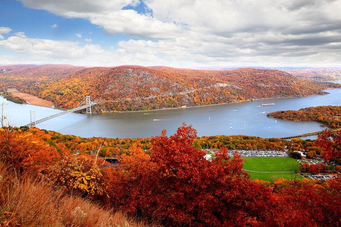 Couple's Private Hudson Valley Fall Foliage Helicopter Tour from Westchester - Practical Details & Tips for Booking