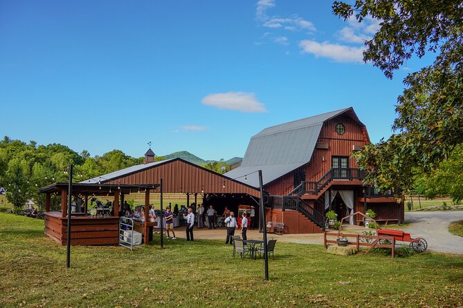 Cozy Farm Experience with Wagon Wheels and Acoustic Meal - The Practical Details