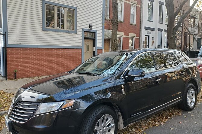 Curbside Sedan Transportation from O'Hare or Midway Airport to Downtown Chicago - Who Is This Service Best For?