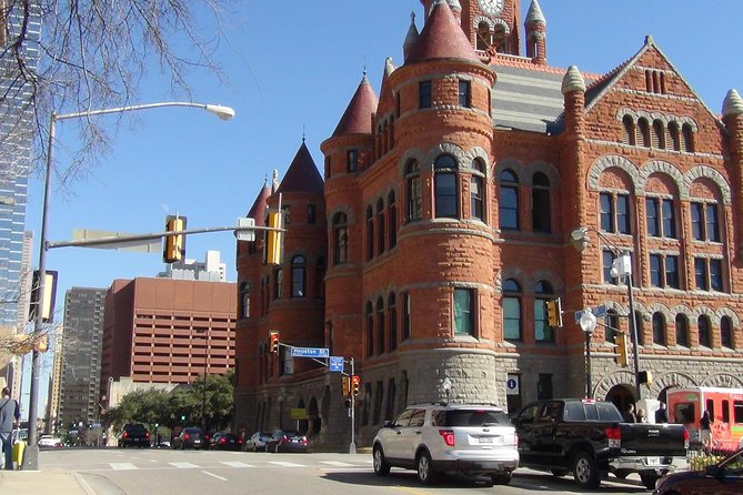 Dallas and Fort Worth City Sightseeing Tour Small-Group - About the Transportation and Group Size