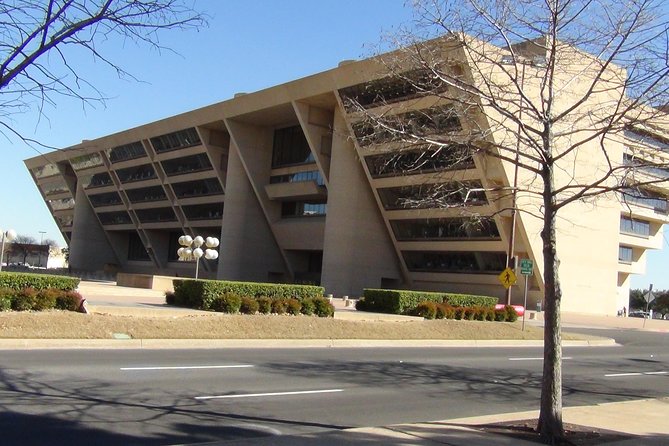 Dallas and JFK Full-Day Tour with Sixth Floor Museum and Oswald Rooming House - FAQ