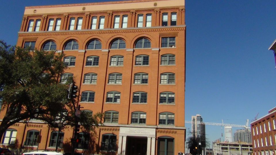 Dallas: JFK Assassination Highlights Walking Tour - The Transport and Overall Comfort