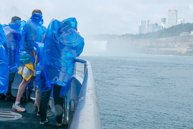 Daredevil Walking Tour with Maid of the Mist & Cave of the Winds - Included Museum and VR Arcade