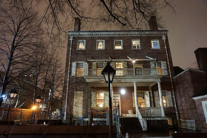 Dark Philly Adult Night Tour - Philadelphias Hidden Night Secrets: An Honest Look at the Dark Philly Adult Night Tour
