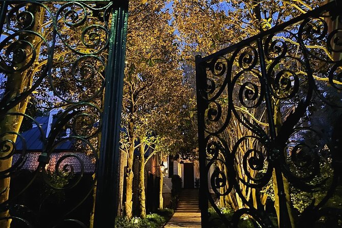Dark Side of Charleston Guided Night-Time Walking Tour - Itinerary Breakdown