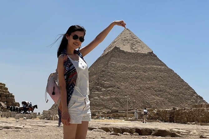 Day Tour To Giza Pyramids, Memphis City, Dahshur And Sakkara - Exploring the Giza Pyramids and the Sphinx