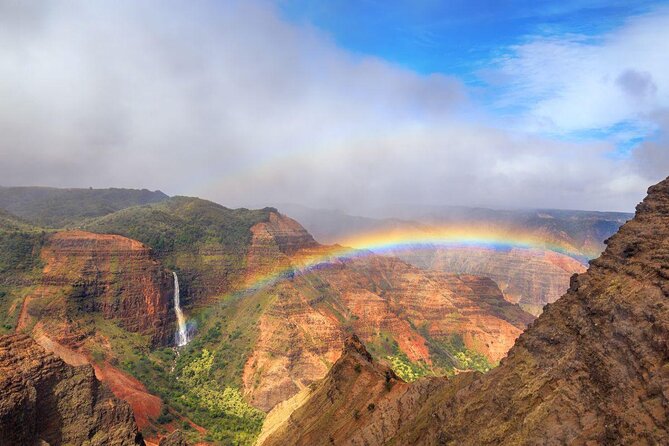 Day Trip from Oahu to Kauai: Waimea Canyon & Wailua River - Exploring Kauai in a Day: A Complete Review of the Waimea Canyon & Wailua River Tour from Oahu