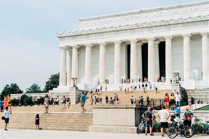 DC Cherry Blossom Tour with Optional Guided Entry into 3 museums - Authentic Experiences from Reviewers