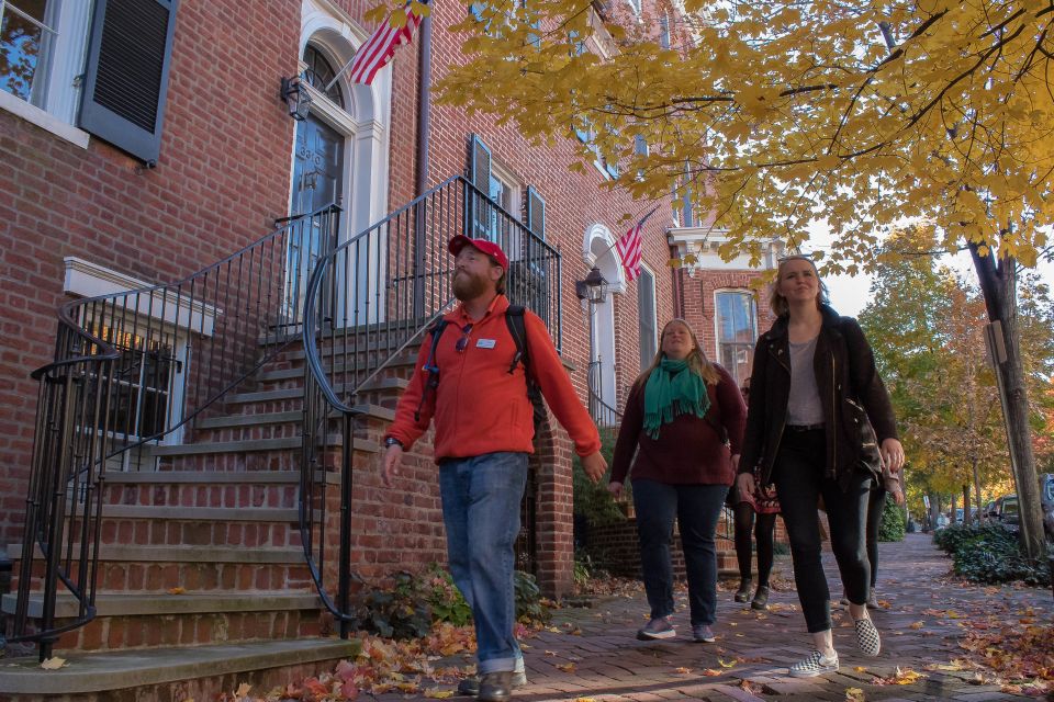 DC: Ghosts of Georgetown Haunted History Nighttime Tour - Key Points