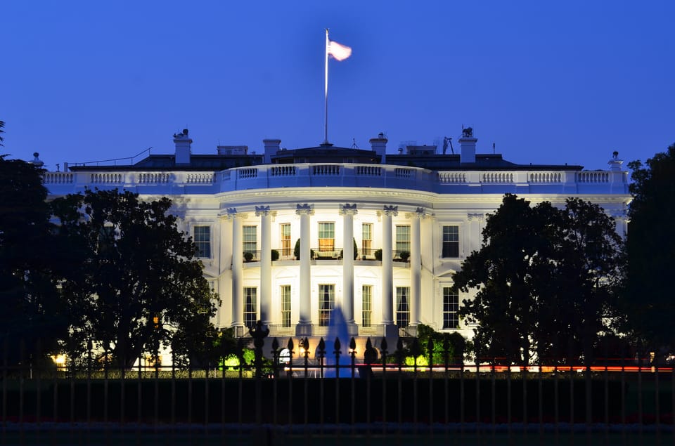DC: Monuments & Memorials Sunset Tour by Open-top Bus - FAQ