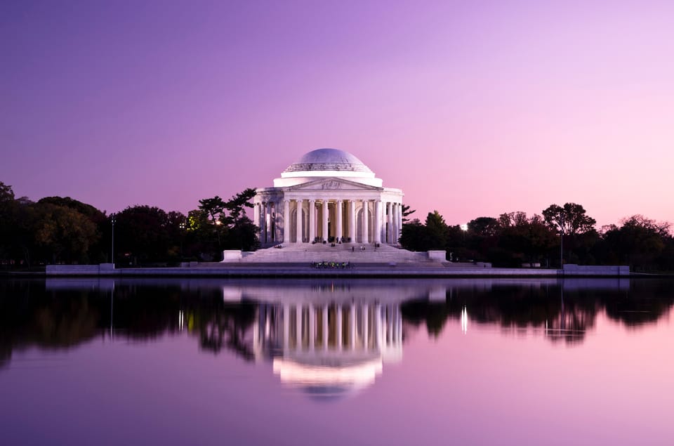 DC: Monuments & Memorials Sunset Tour by Open-top Bus - A Closer Look at the Itinerary