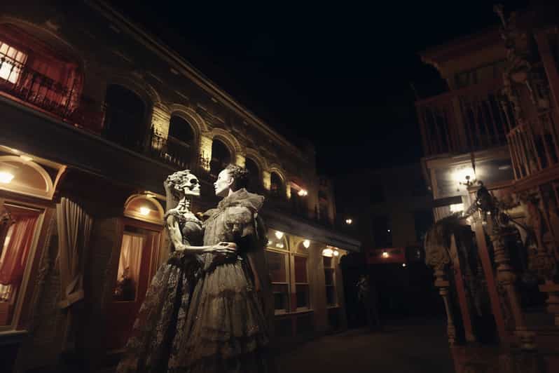 Deadwood: Gamblers and Outlaws Ghost Walking Tour - Exploring Deadwood’s Haunted Streets