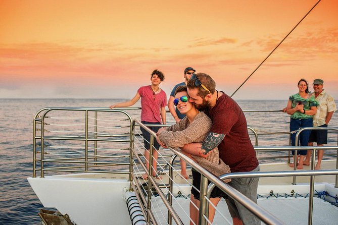 Deluxe Na Pali Sunset Snorkel Tour on the Lucky Lady - What to Expect During the Tour