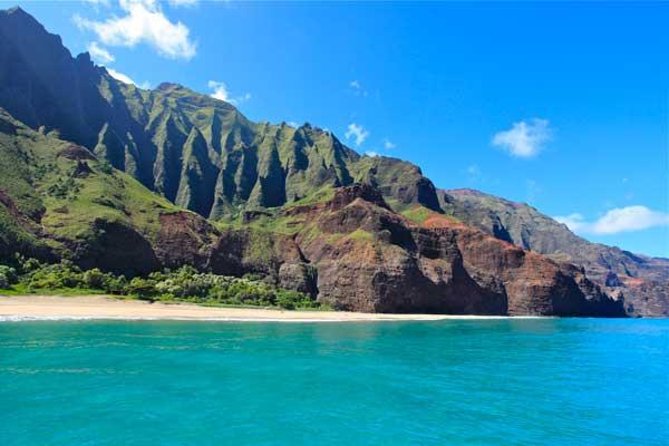 Deluxe Na Pali Sunset Snorkel Tour on the Lucky Lady - The Crew and Service