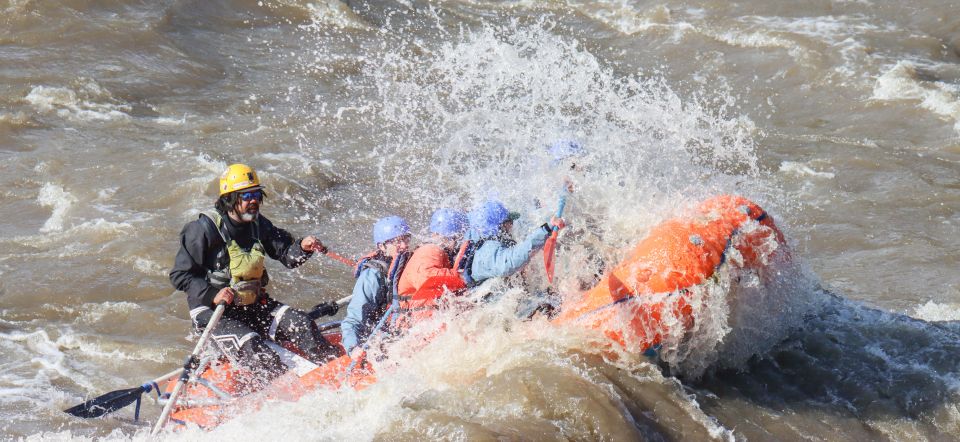 Denali, Alaska: Canyon Wave Raft Class III-IV Paddle/Oar - The Experience: What You Can Expect from Start to Finish
