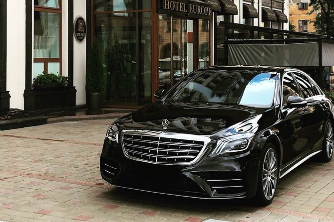 Departure Private Transfer: Hollywood Beach to Airport FLL in Luxury Car - Why Choose a Private Luxury Transfer?