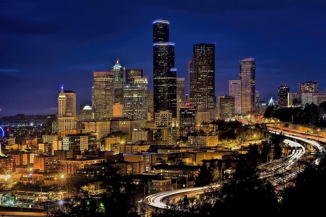 Departure Seattle City to Seattle Airport SEA by Minibus or SUV - The Details of Your Seattle Airport Transfer Experience